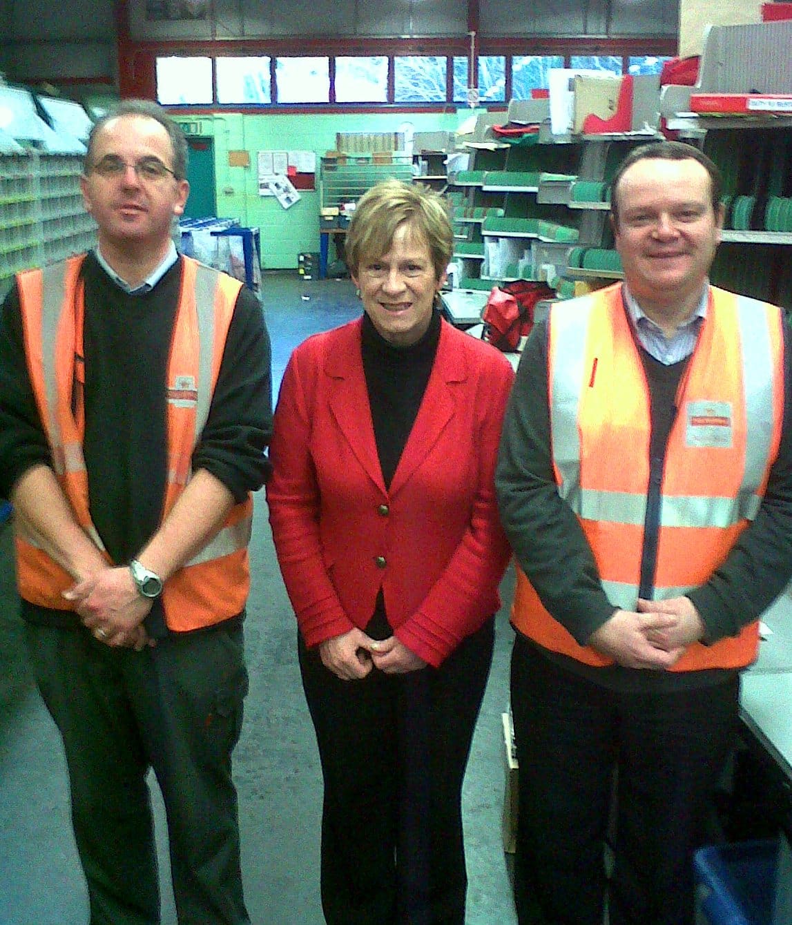 Joyce delivers Christmas encouragement to Pembrokeshire posties - Joyce Watson MS | Mid & West Wales